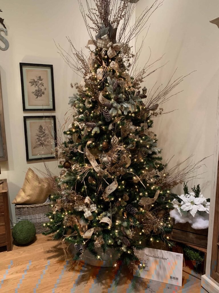 Cool Christmas Tree Ideas and Gingerbread House Designs