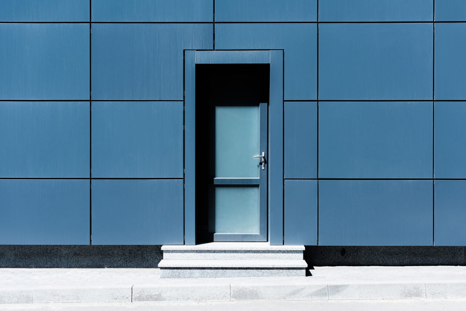 Local Door Experts Serving Glencoe