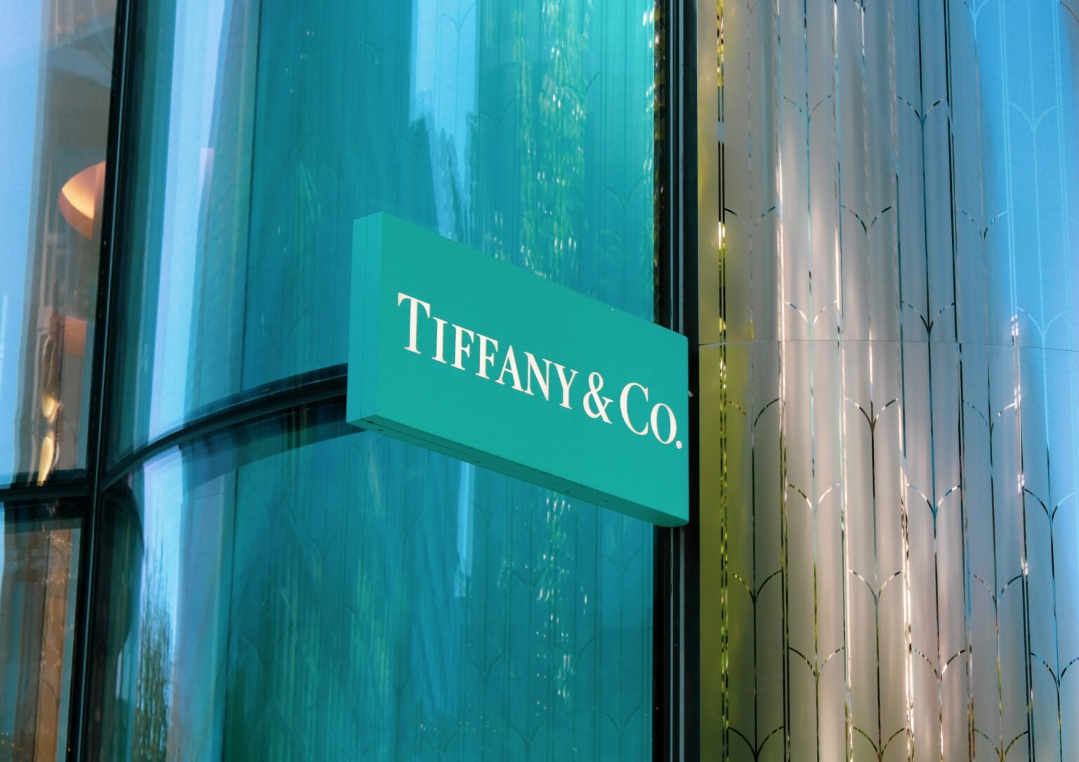 What Makes Tiffany & Co. So Iconic? An Expert Look at a Legacy of ...